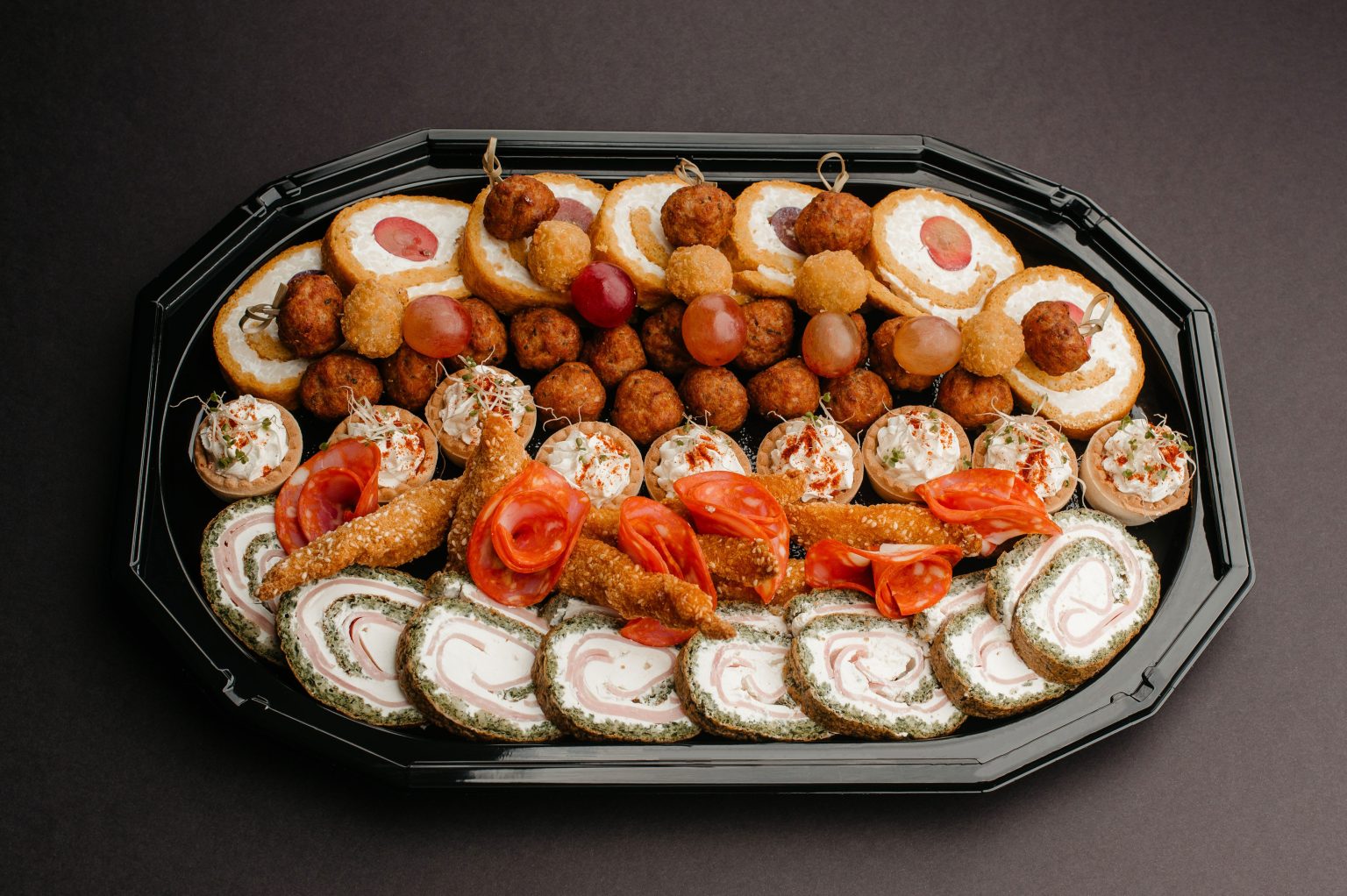 Platouri cu aperitive, catering evenimente, restaurant in Cluj | Zebra ...