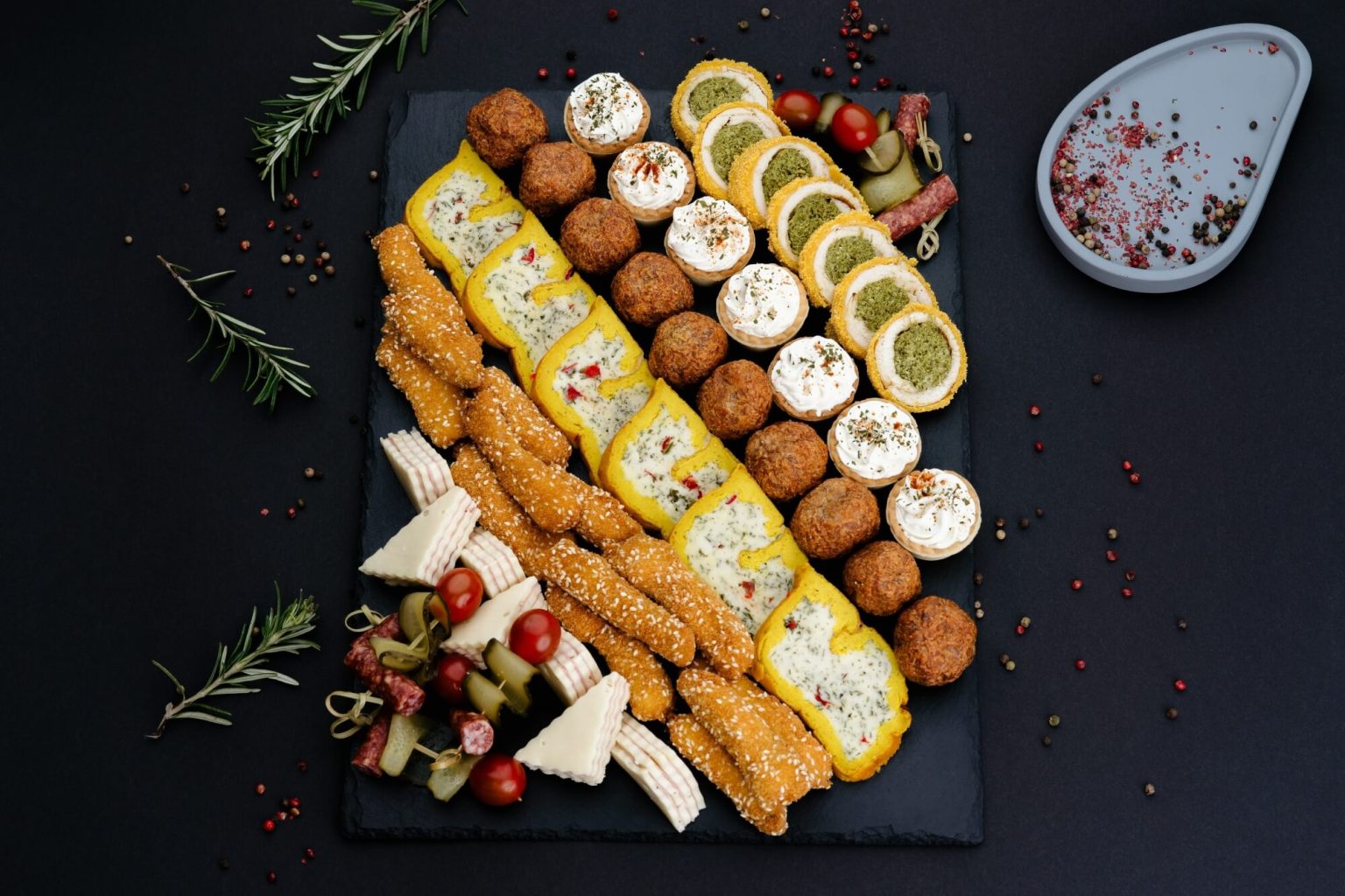 Platouri cu aperitive, catering evenimente, restaurant in Cluj | Zebra ...